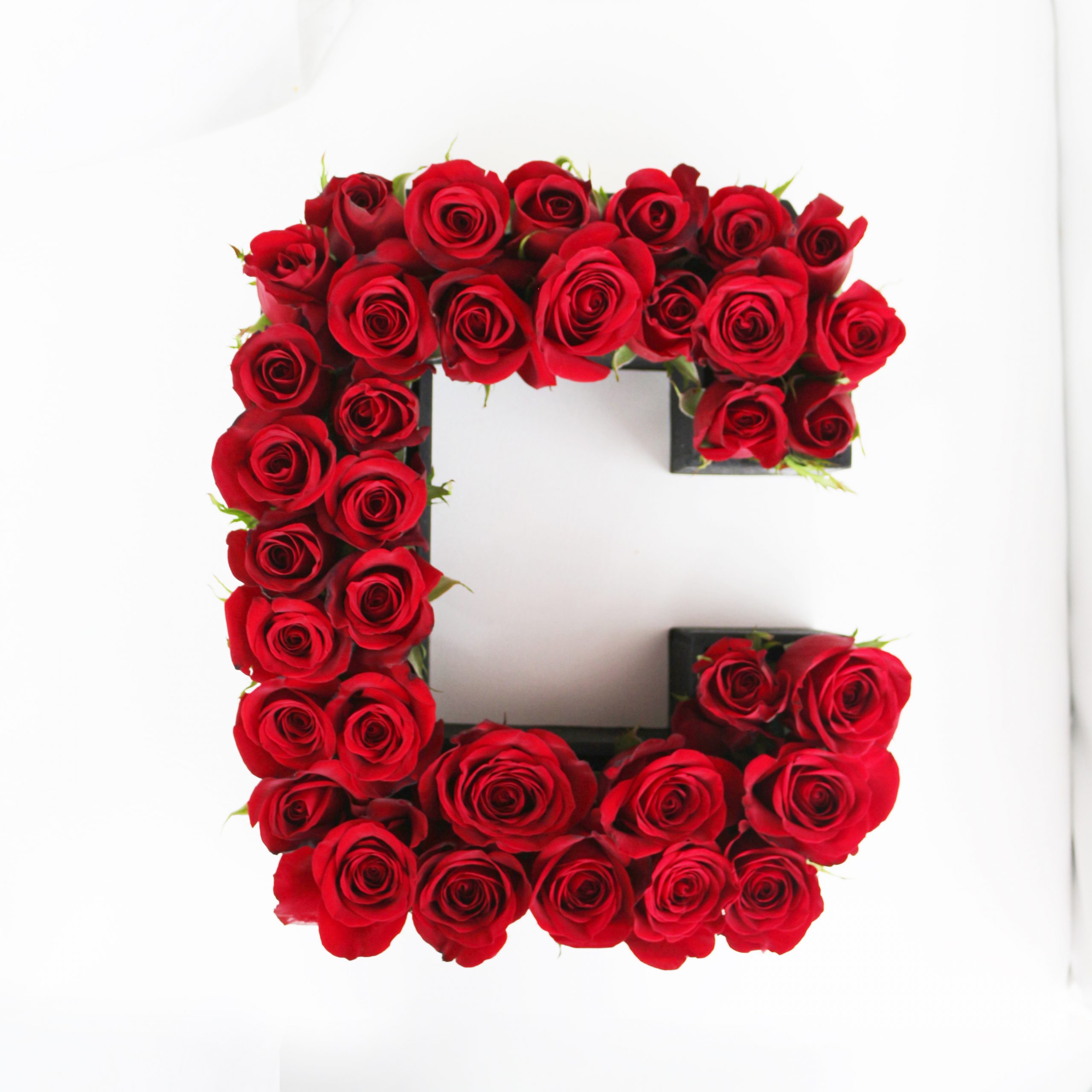 Letra C de Rosas | Cflowers Costa Rica